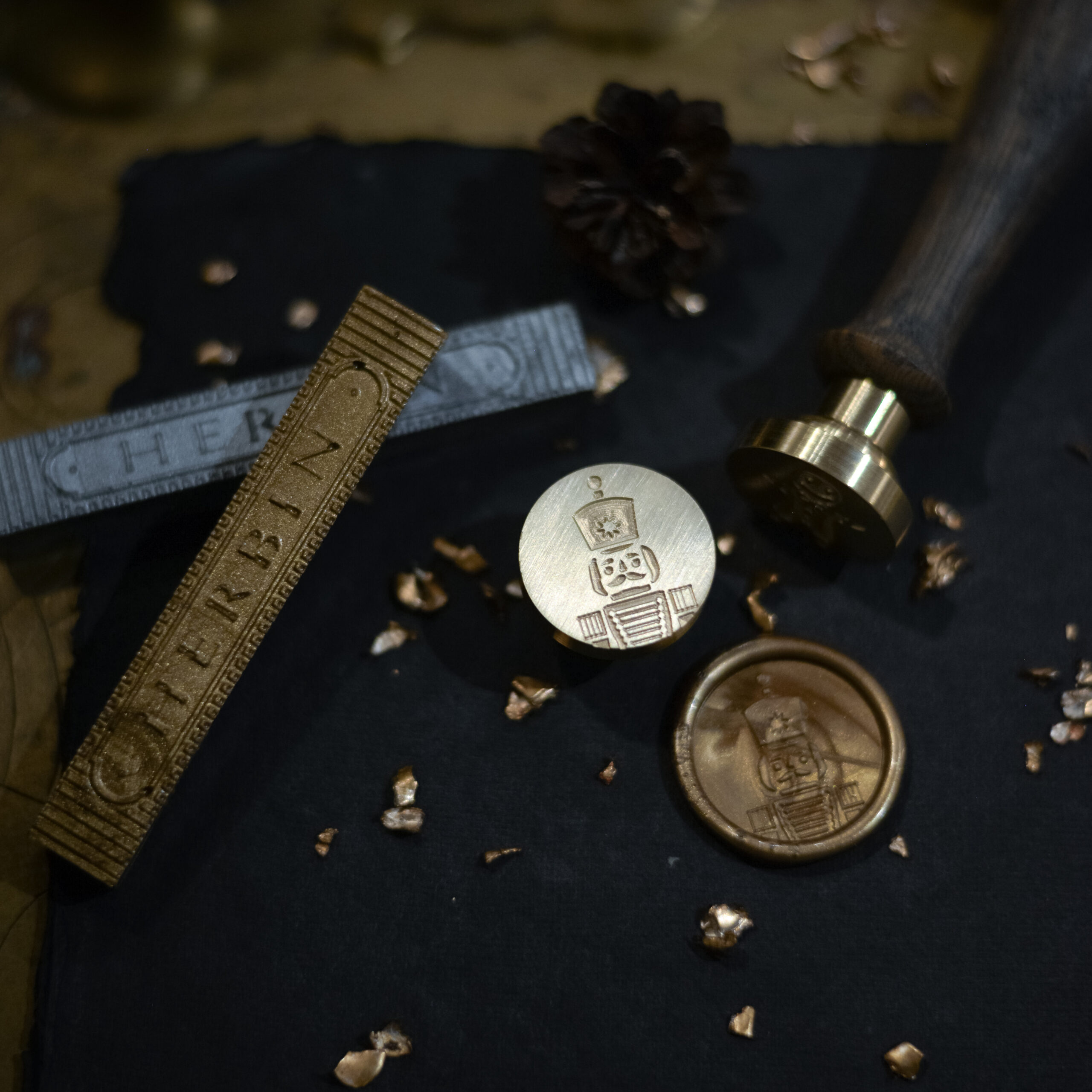 VT Gatavas pašlīmējošas zīmoglakas uzlīmes // Riekstkodis - Lotte's Papery